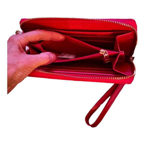 bebe | Bags | Nwt Bebe Wristletwallet | Poshmark